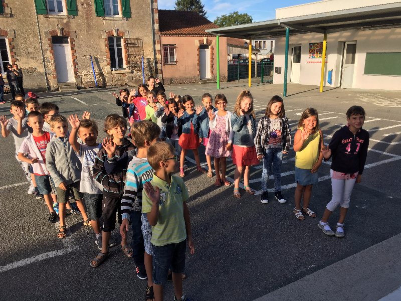 La rentrée des classes… – Ecole l'Envol Ste Flaive des Loups